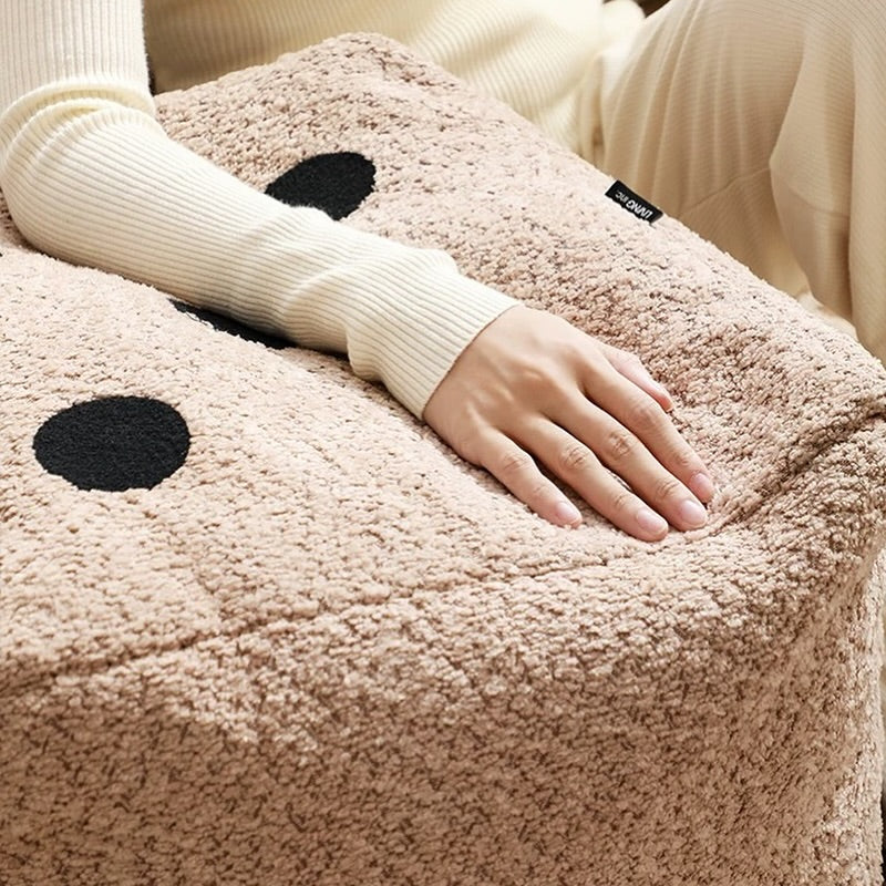 Hommie Fluffy Dice Stool HBST021 – HommieBabies